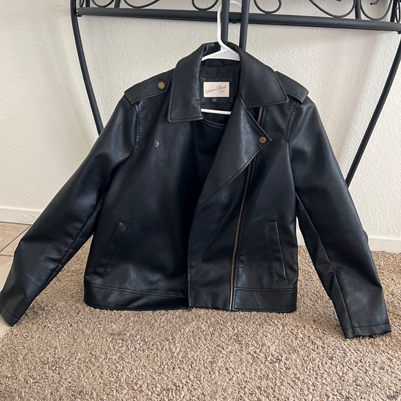 Universal Thread | Jackets & Coats | Black Leather Jacket Only Worn A ...